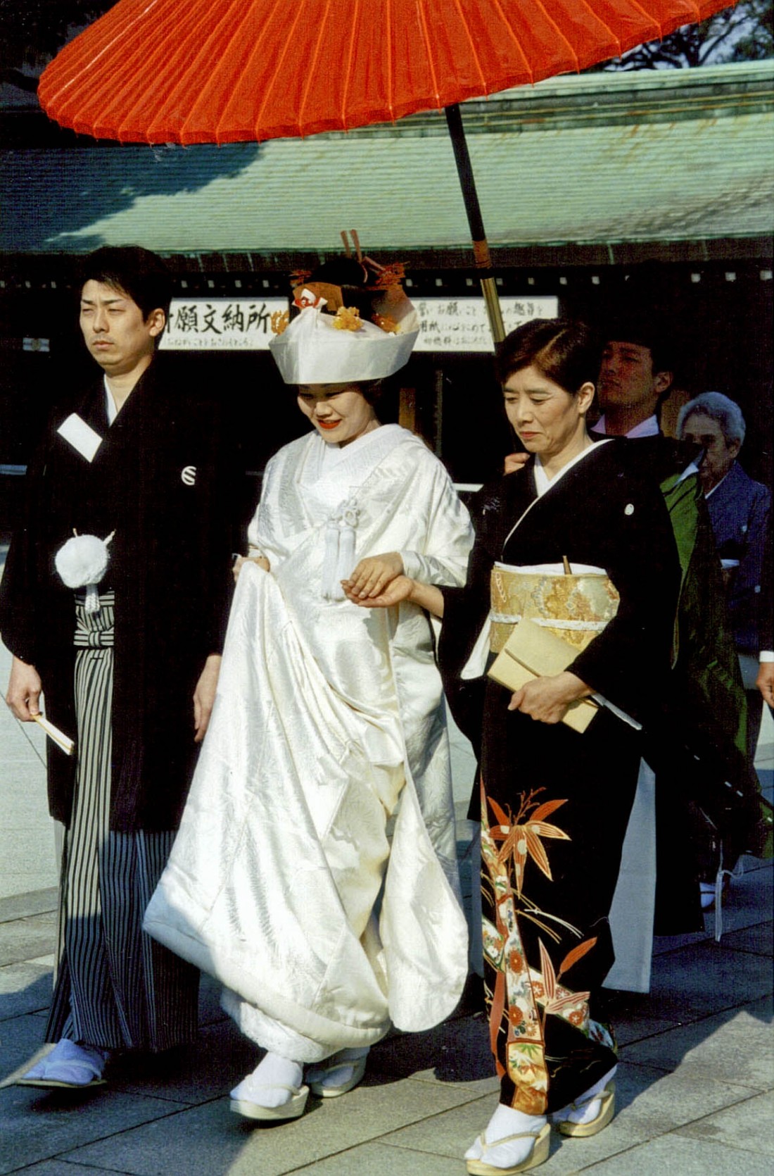 Shinto Wedding at the Meiji Jingu Shrine | RunawayBrit